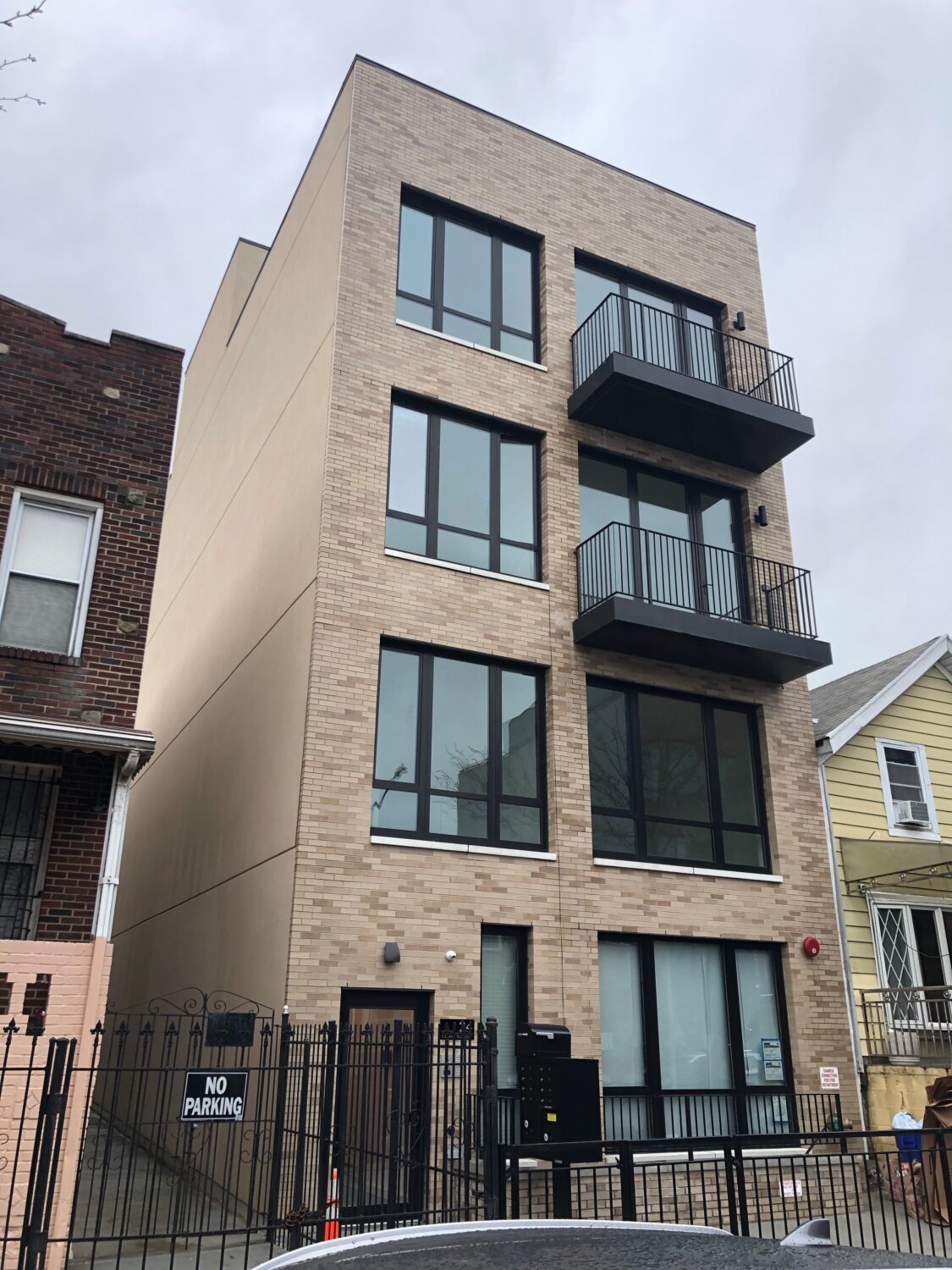 24 Cedar Street – Unit 2F ML – Reside New York