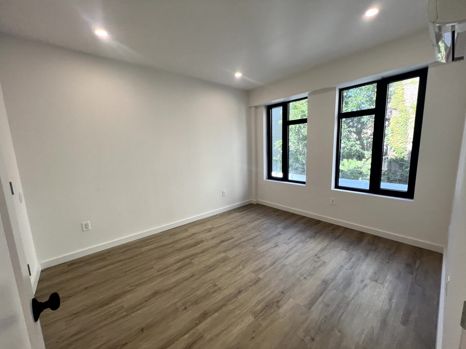21-27 30th Drive Apartments – Reside New York